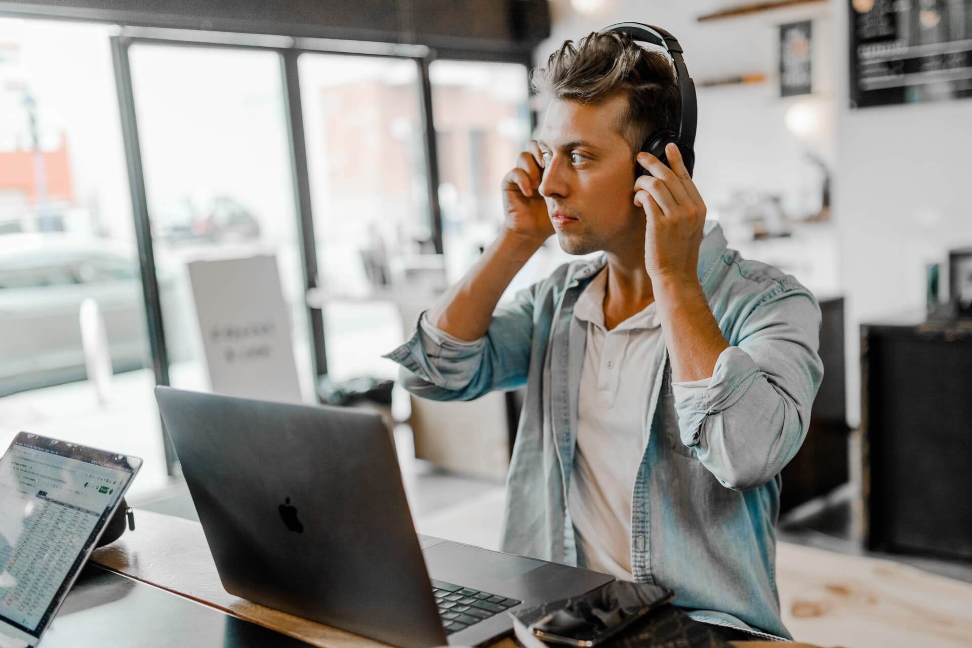 What is a SaaS Call Center? - ULTATEL Blog